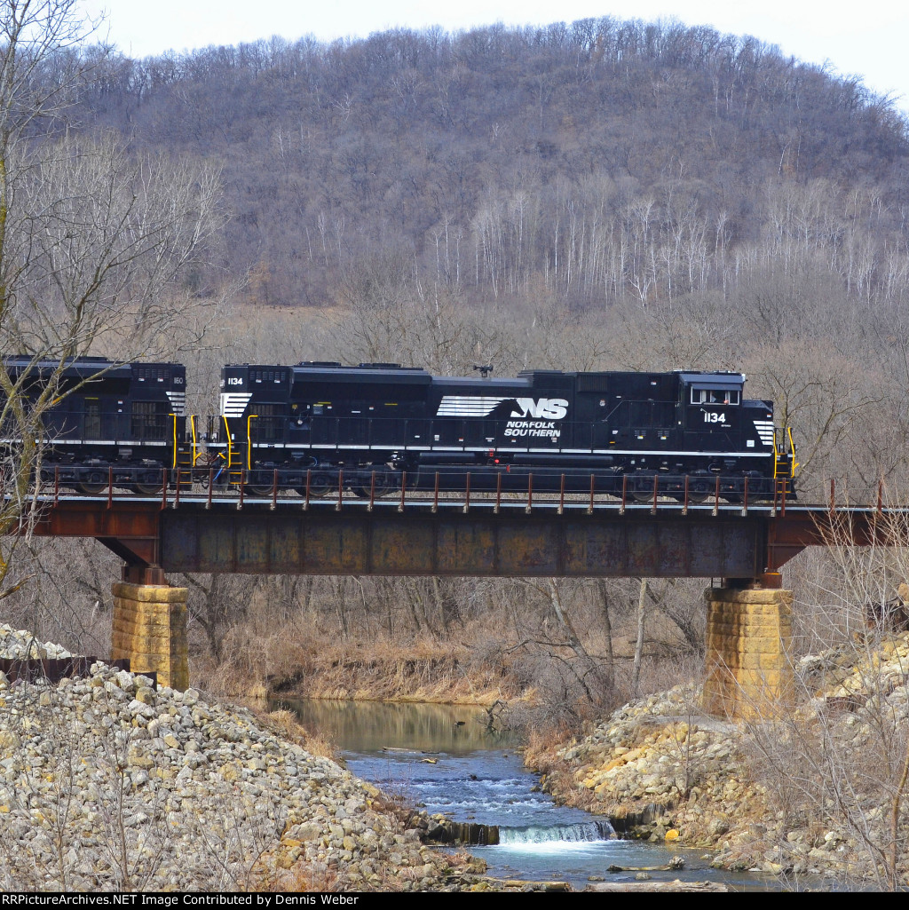 NS 1134, DM&Es Waseca Sub.